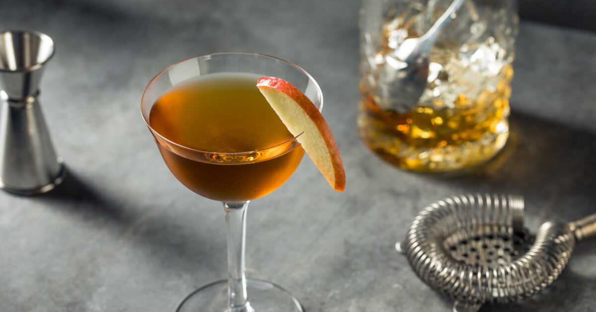 Angel Face recept – gin, calvados, apricot brandy – Cocktailia.se