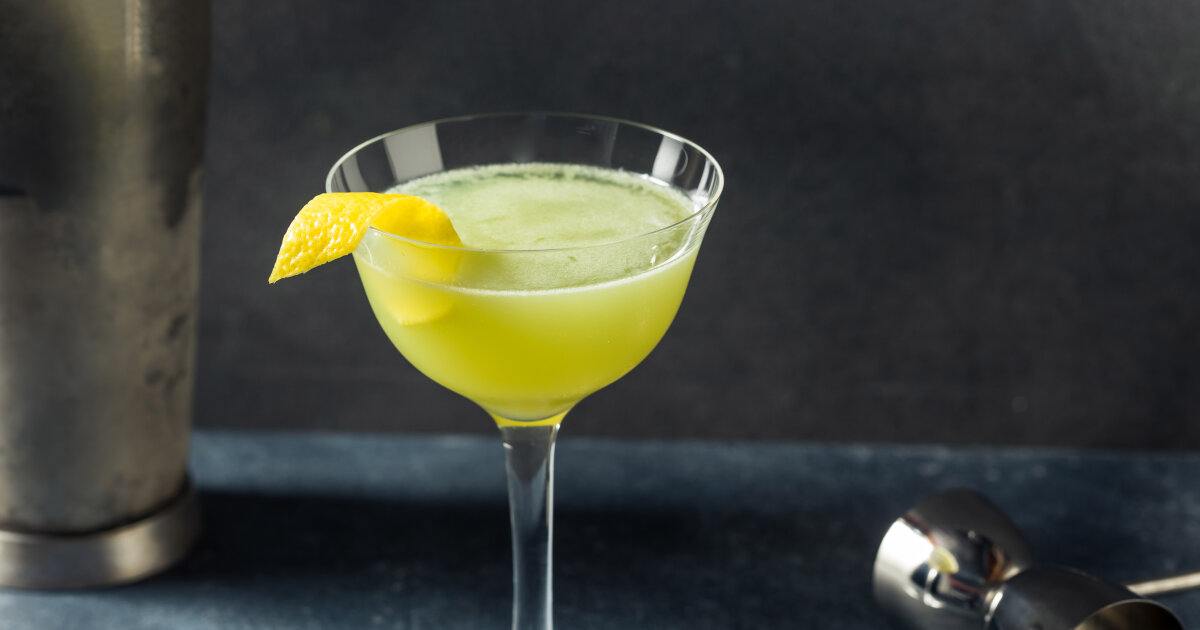 Necromancer – en Corpse Reviver-variant – Cocktailia.se