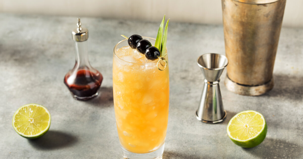 Three Dots and a Dash recept – Cocktailia.se