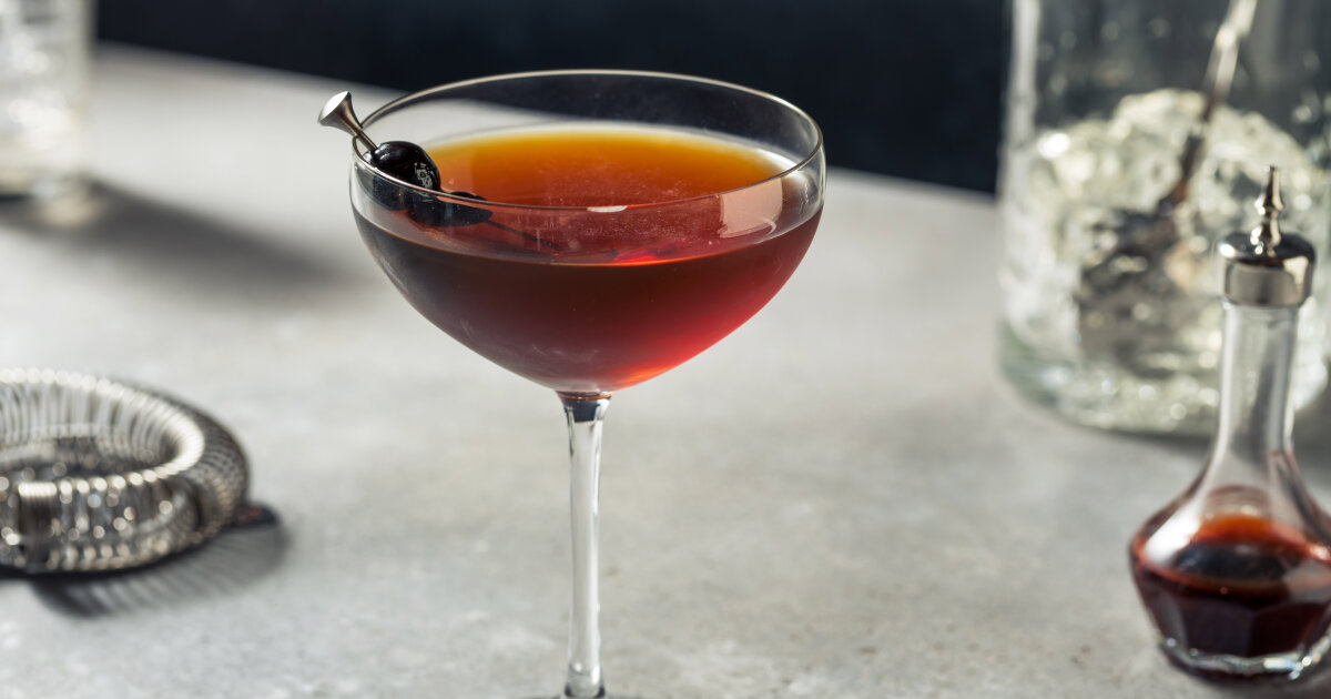 Red Hook recept – Cocktailia.se