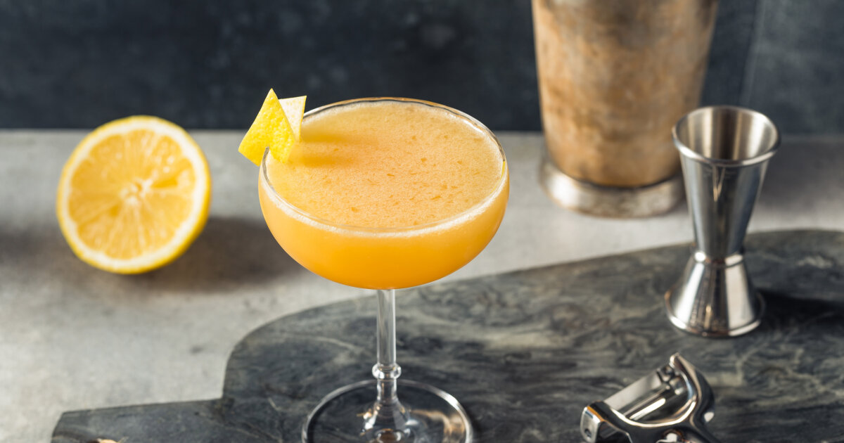 Applejack Rabbit | Syrlig drink med smak av äpple – Cocktailia.se