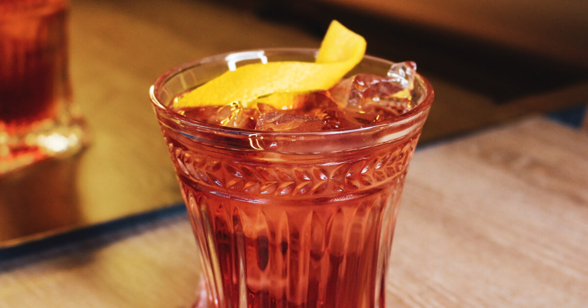Pink Negroni recept – Cocktailia.se